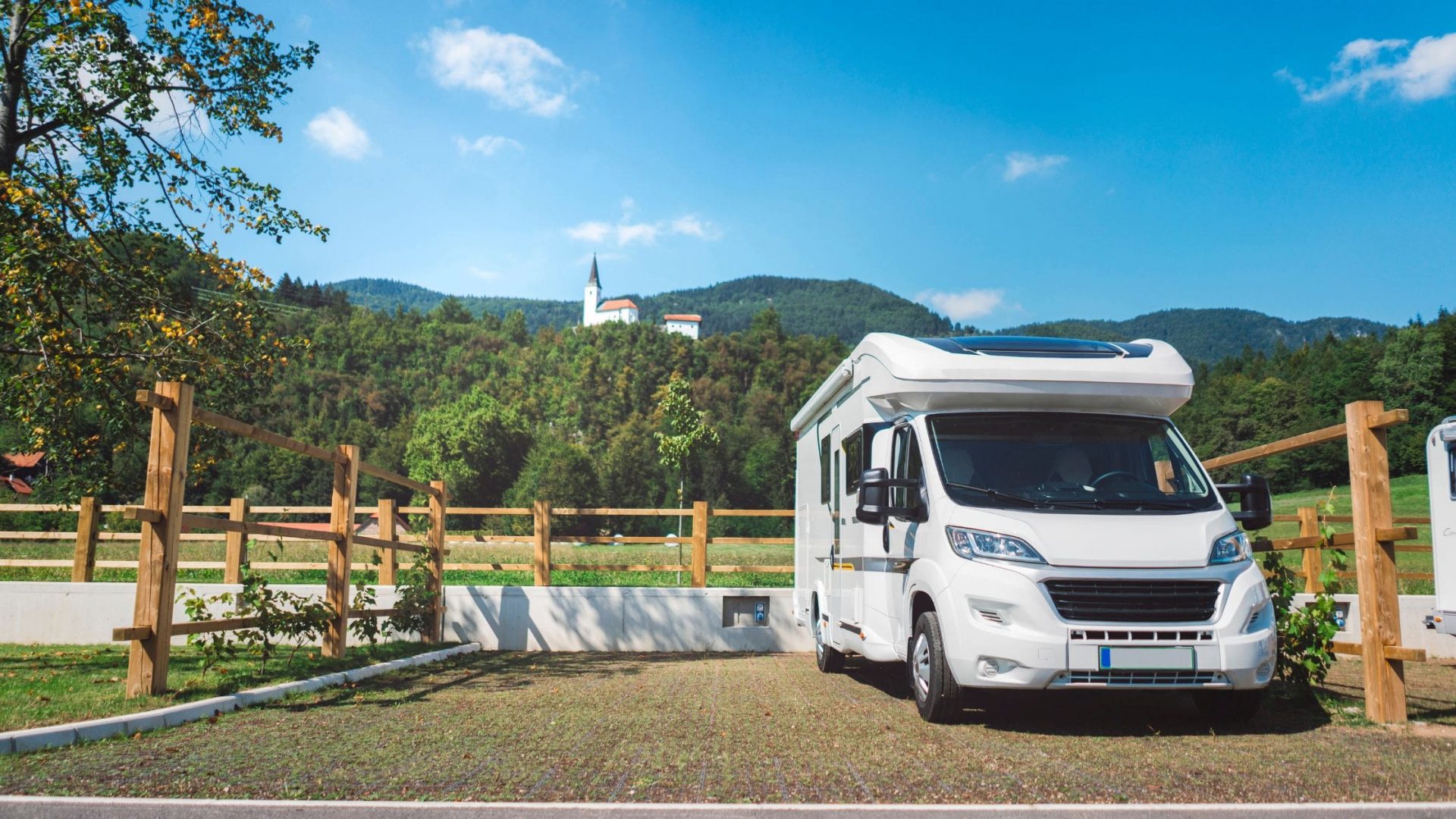 Best Month to Buy a Used Motorhome - Oaktree Motorhomes